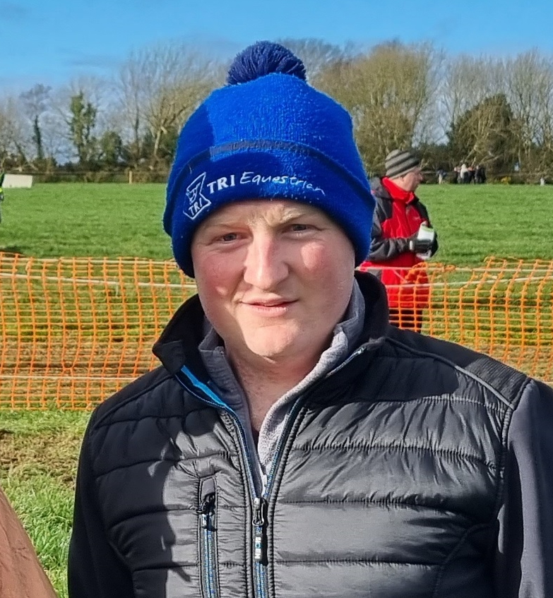 Crowds flock to Ballinaboola races – WexfordLocal.com