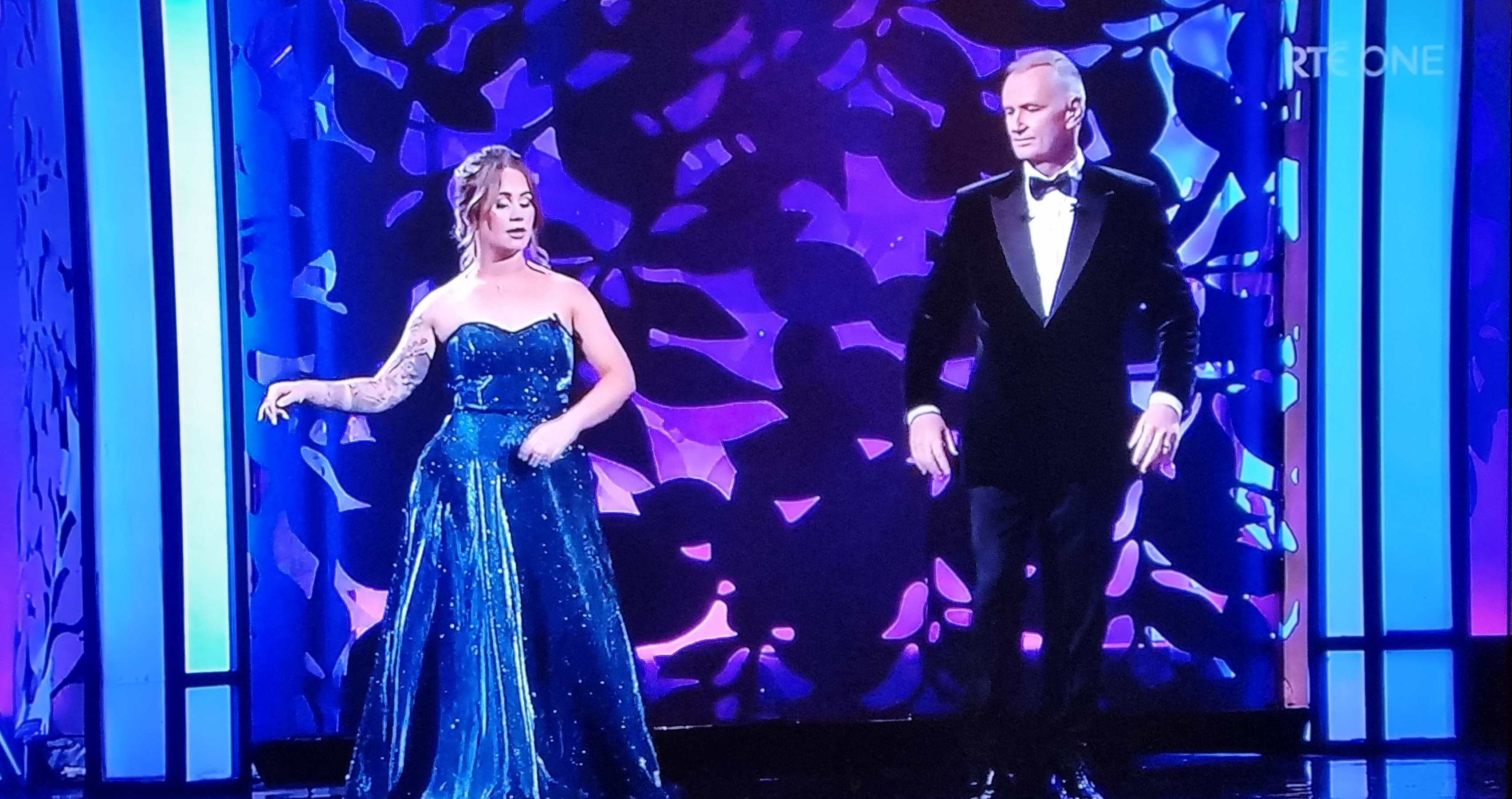 Wexford Rose Joy hugs everyone! – WexfordLocal.com